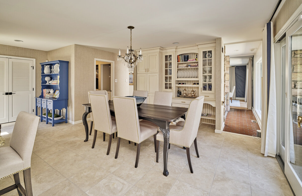 On the Market: Introducing 860 Dukes Drive | Bucks Happening